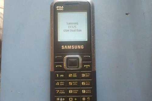 Телефон Samsung E1125