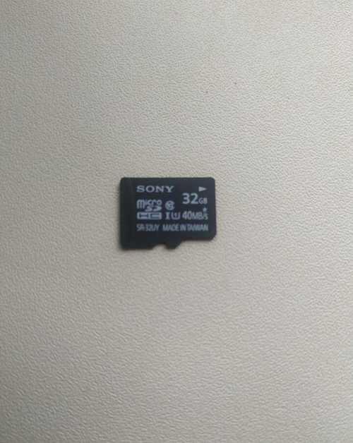 Карта памяти MicroSD Sony
