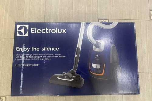 Пылесос Electrolux Ultra Silencer usorigindb