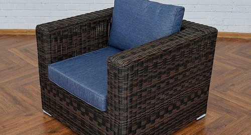 Karl плетеное кресло с серыми подушками