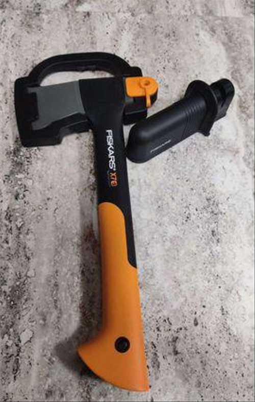 Топор fiskars x7 + точилка