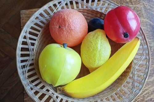 Корзинка с фруктами