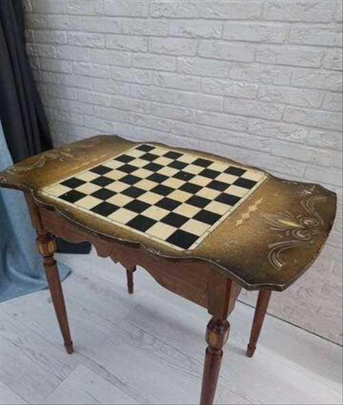 Шахматный столик и шахматы ручной работы, антиквар