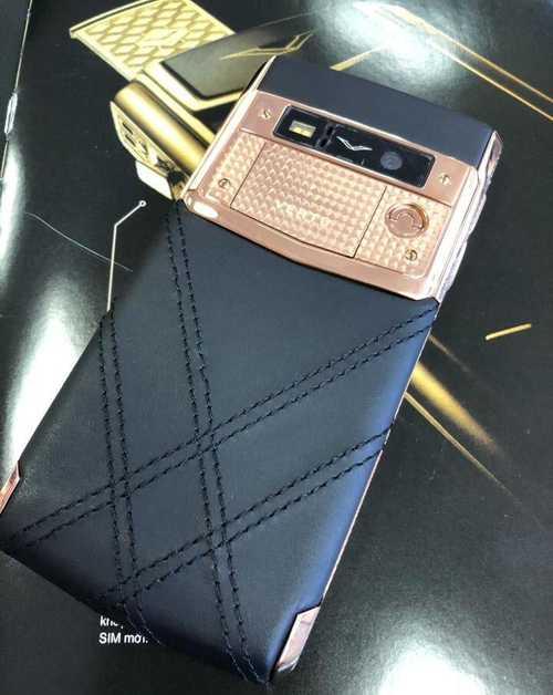 Vertu Signature Touch Bentley Gold Leather