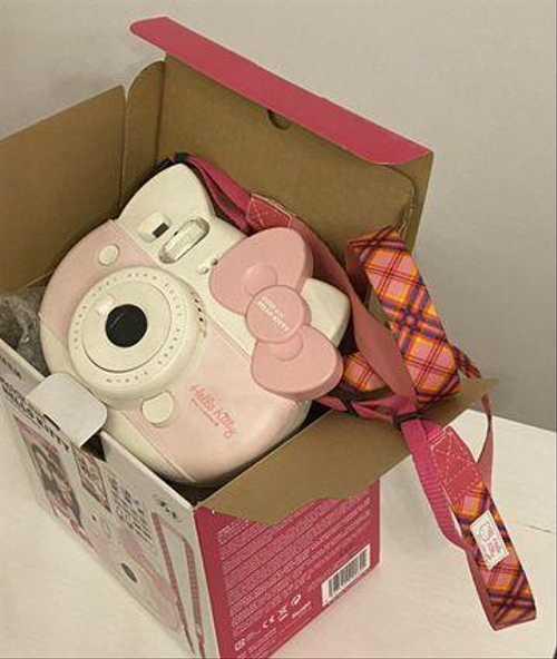 Фотоаппарат Fujifilm Instax Mini Hello Kitty