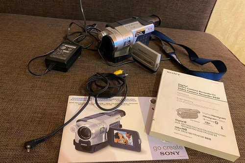 Видеокамера Sony CCD-TRV218E PAL