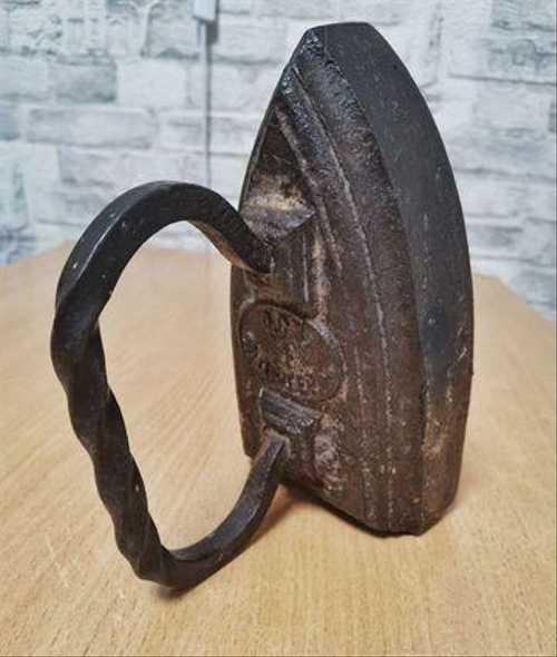 Чугунный утюг СССР