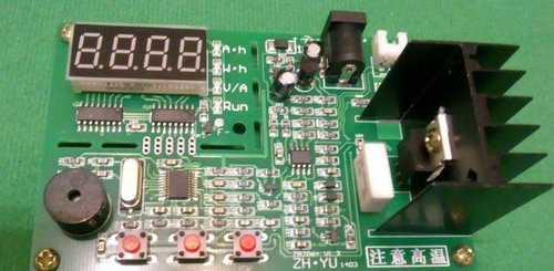 Измеритель емкости и вн. сопр. аккумуляторов ZB206