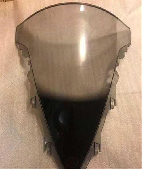 Оригинальное ветровое стекло Yamaha R1 2009-2014