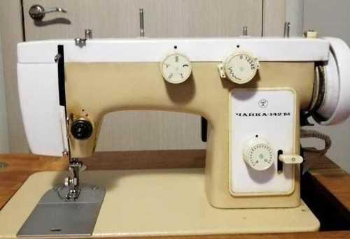 Швейная машинка электрическая «Чайка-142М»