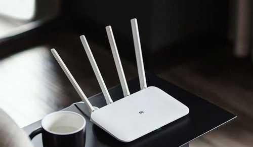 Роутер Xiaomi Mi Wi-Fi Router 4 (белый/white)