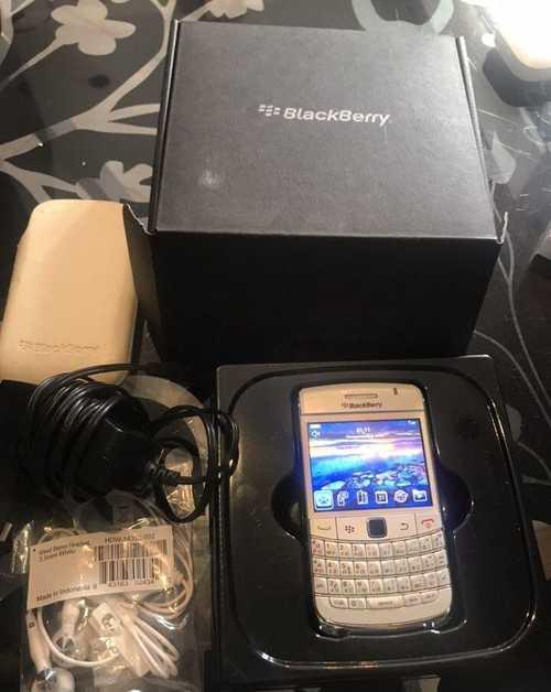 Телефон Blackberry 9700