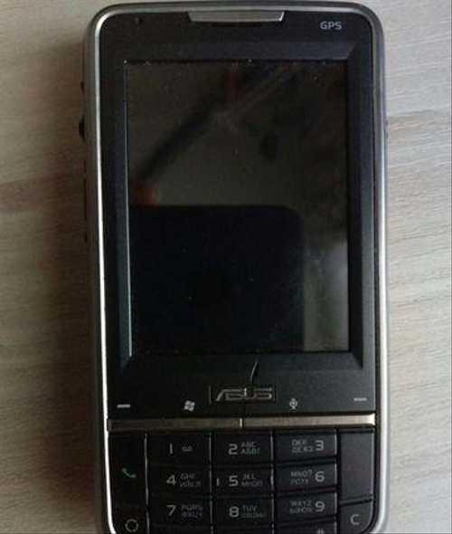 Телефон Asus p526