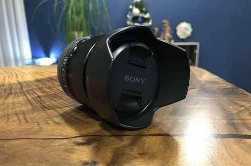 Объектив Sony E-mount 35mm F1.8