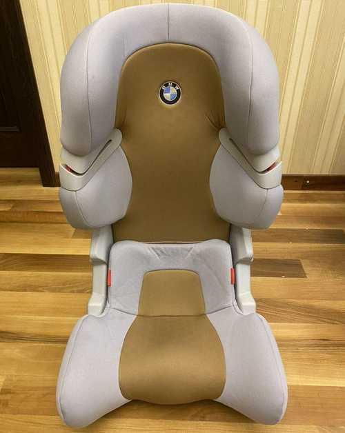 Детское автомобильное кресло BMW