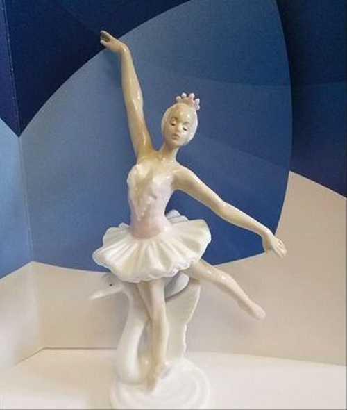 Статуэтка балерина Pavone