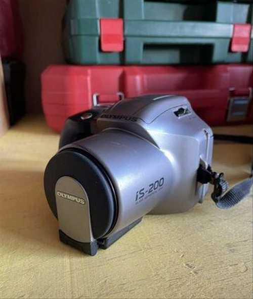 Компактный плёночный фотоаппарат olympus is 200