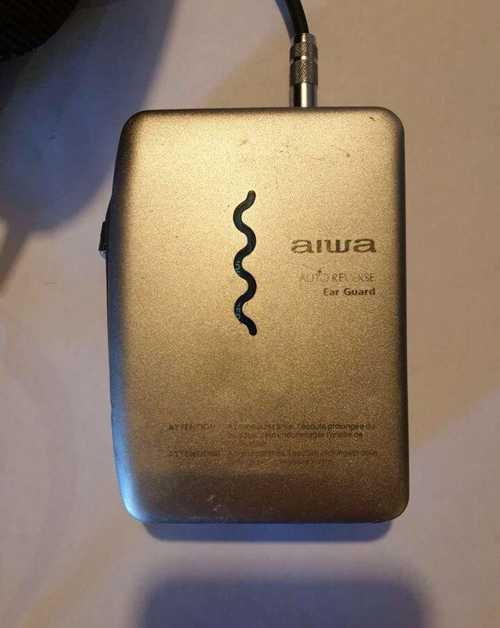 Сенсорный тонкий кассетный плеер Aiwa RX418