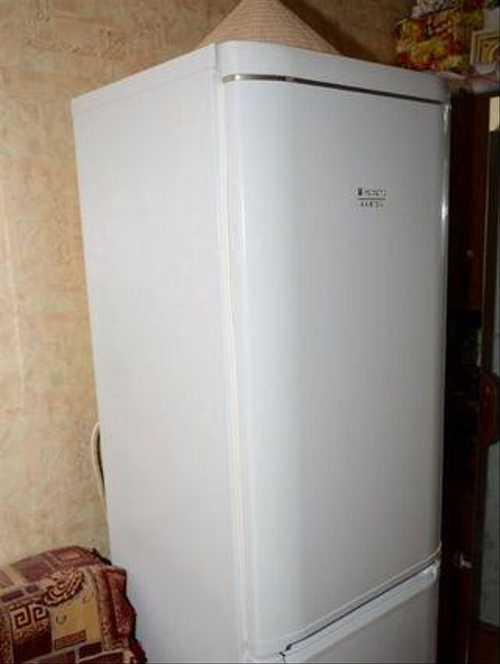 Холодильник 2 камерный Hotpoint -Ariston (190см)
