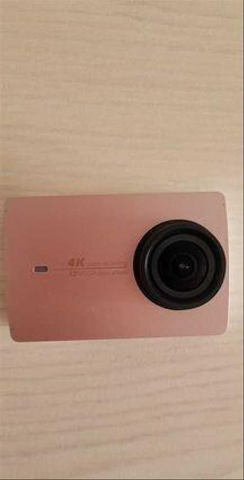 Продаю экш камеру Xiaomi YI 4k