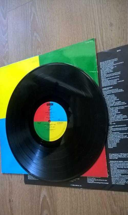 Виниловая пластинка (LP) queen "Hot Space" 1982 г