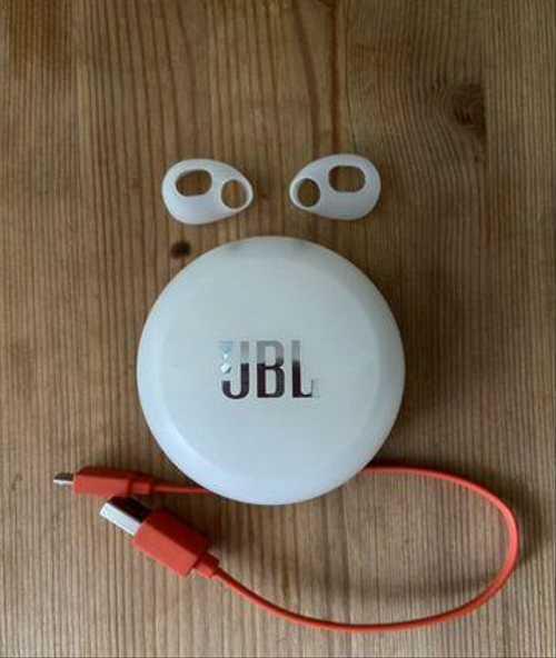 Беспроводные наушники jbl free x