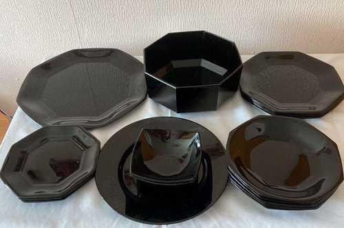 Набор черной посуды 22 предмета
