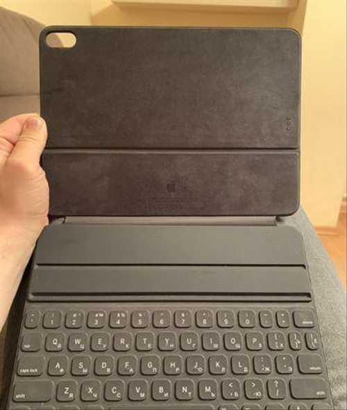 Apple keyboard folio 11