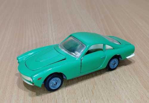 Модель Ferrari 250GT Berlinetta металл 1:43 cccр