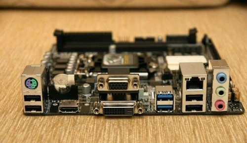 Asus H110I-plus (LGA1151, Mini ITX)