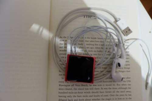 iPod nano 6-го поколения, 8GB Красный USA лимитка