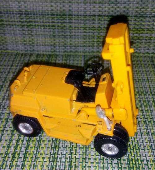 Tomica Komatsu