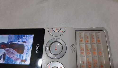 Sony Ericsson w 205