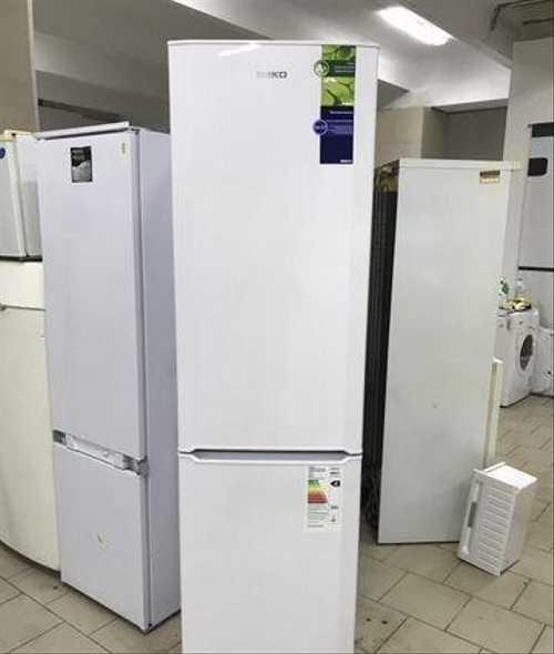 Холодильник б/у Beko CS 335020