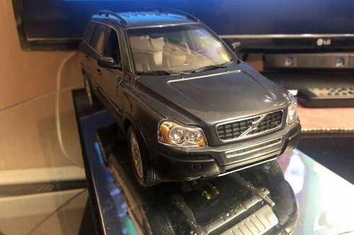 Volvo XC90 1:18