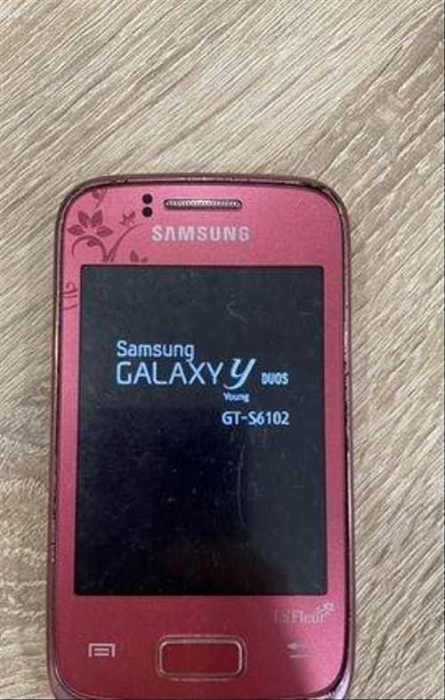 Телефон Samsung galaxy young