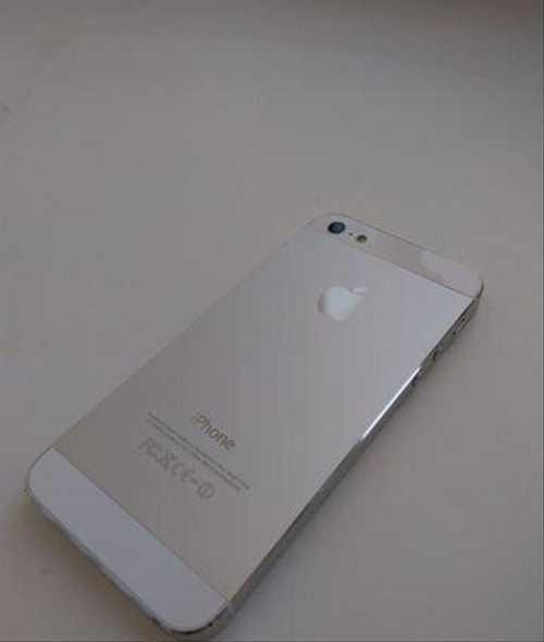 iPhone 5 16GB white (MD294LL/A) исправный