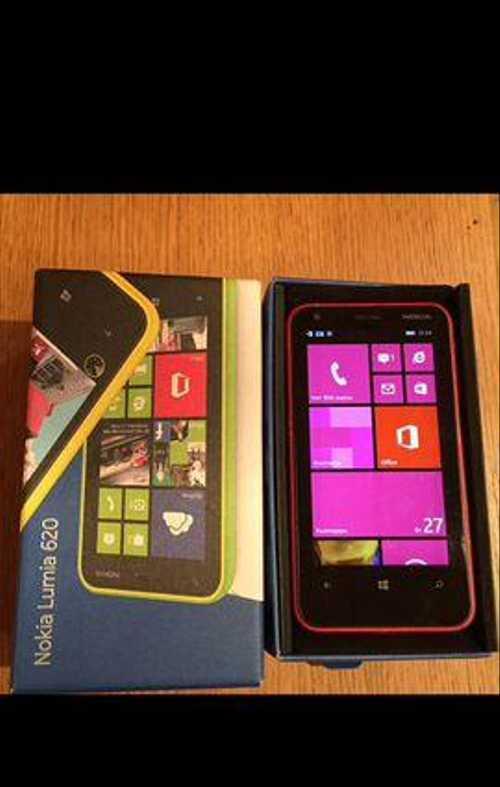 Телефон Nokia Lumia 620