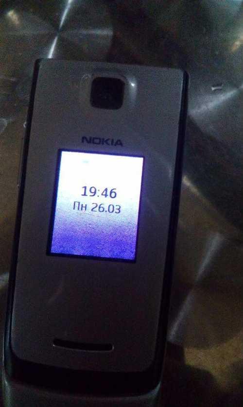 Телефоны Nokia Lumia 625 и Nokia 3610I