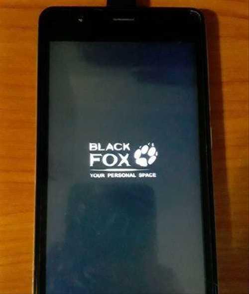 Смартфон Black Fox BMM 532S