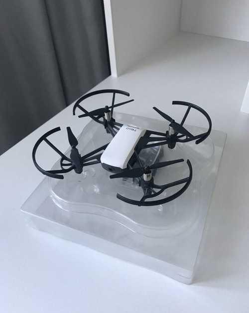 Квадрокоптер DJI Tello