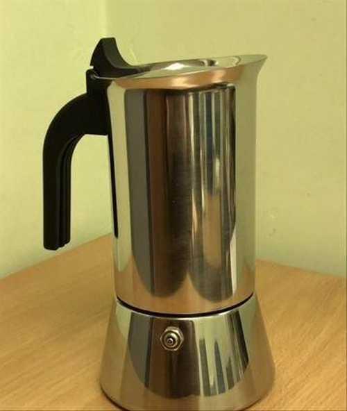 Гейзерная кофеварка Bialetti