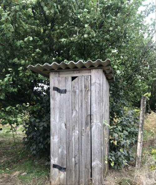 Дачный туалет деревянный