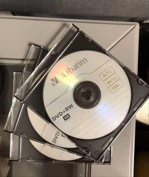 Три чистых диска DVD-RW, не использовались