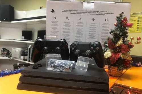 Sony PlayStation 4Pro 1тб 2 Геймпада 6 игр
