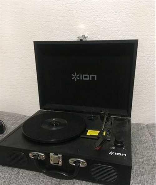 Виниловый проигрыватель ION Audio Vinyl Transport