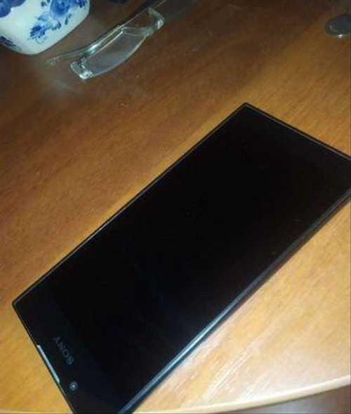 Телефон Sony xperia G3312