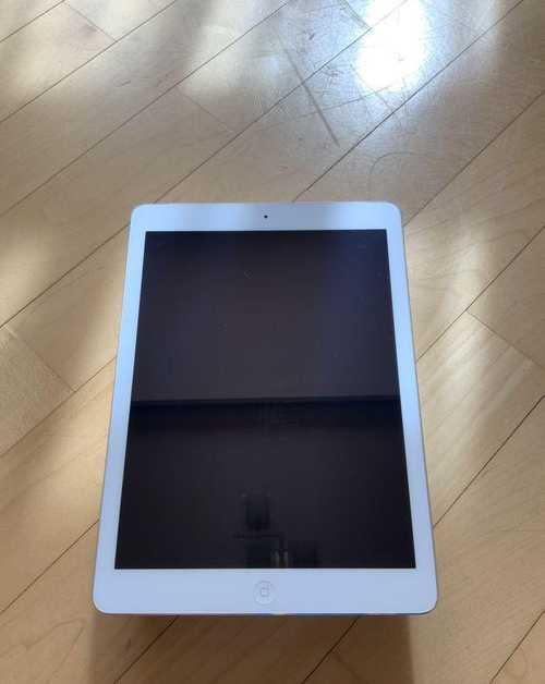 Планшет Apple iPad Air 128Gb Wi-Fi + Cellular