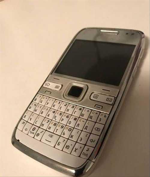 Nokia E72