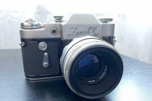 Ретро фотоаппарат Zenit 3M
